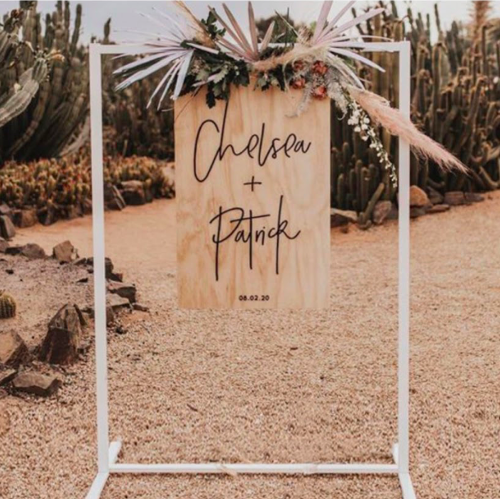 WHITE DISPLAY FRAME | FIG TREE LANE EVENT HIRE